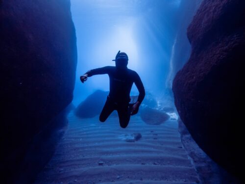 Frenzel equalisation technique for freediving. The ultimate guide ...